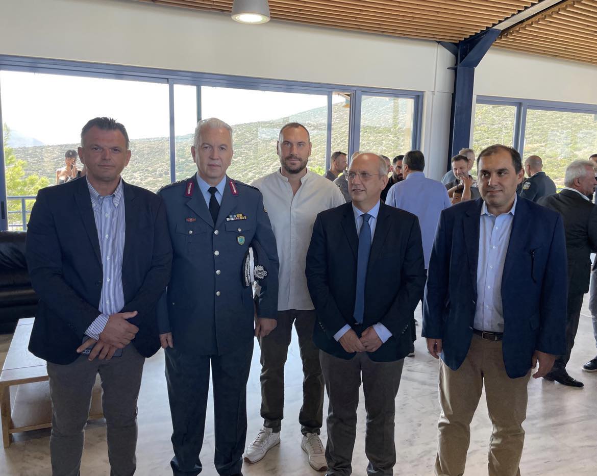 Καλή σταδιοδρομία στα είκοσι δύο (22) νέα στελέχη της Ε.Κ.Α.Μ. - Ε.Α.Υ.ΝΑ.Α